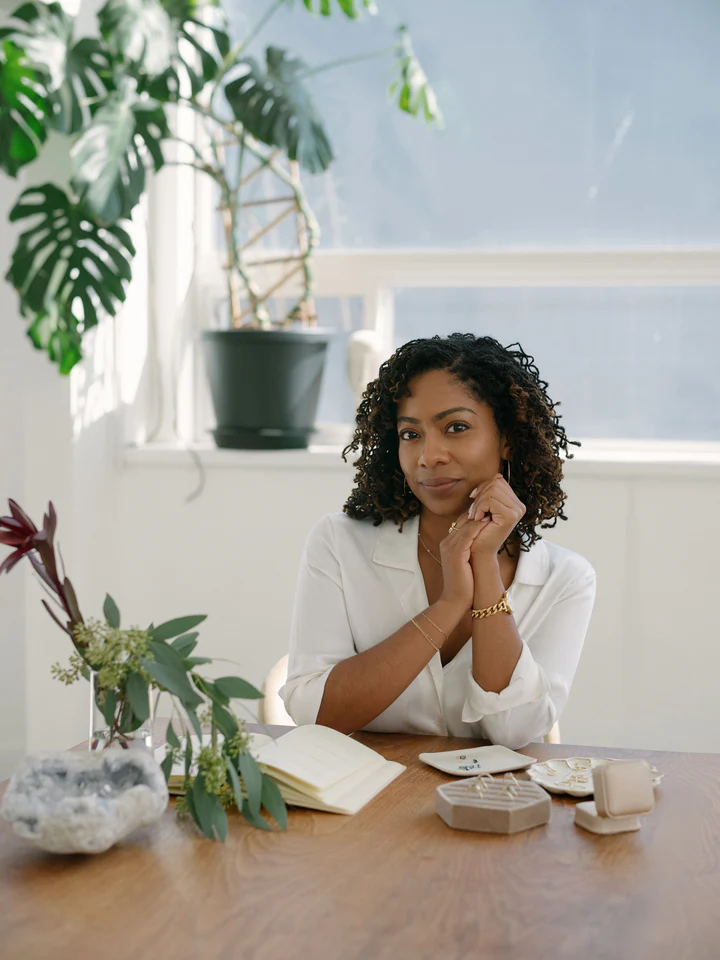 Valarie Madison - Miempowerment.com